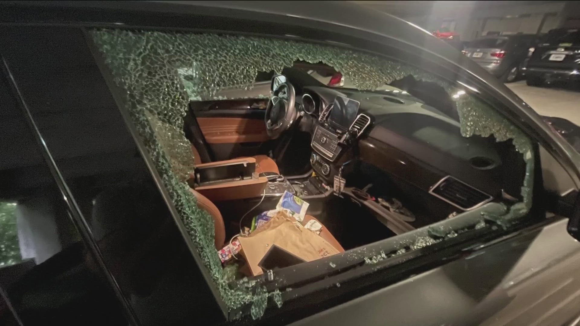 More than 100 vehicles target of break-ins at Atlanta complex | 11alive.com