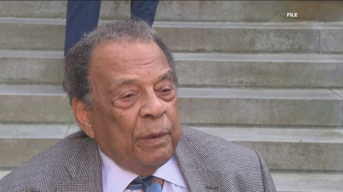 Former Atlanta mayor Andrew Young hospitalized | 11alive.com