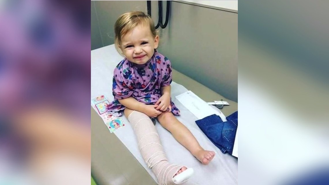 Foster mom cries in court while listening to 911 call from day of Laila ...