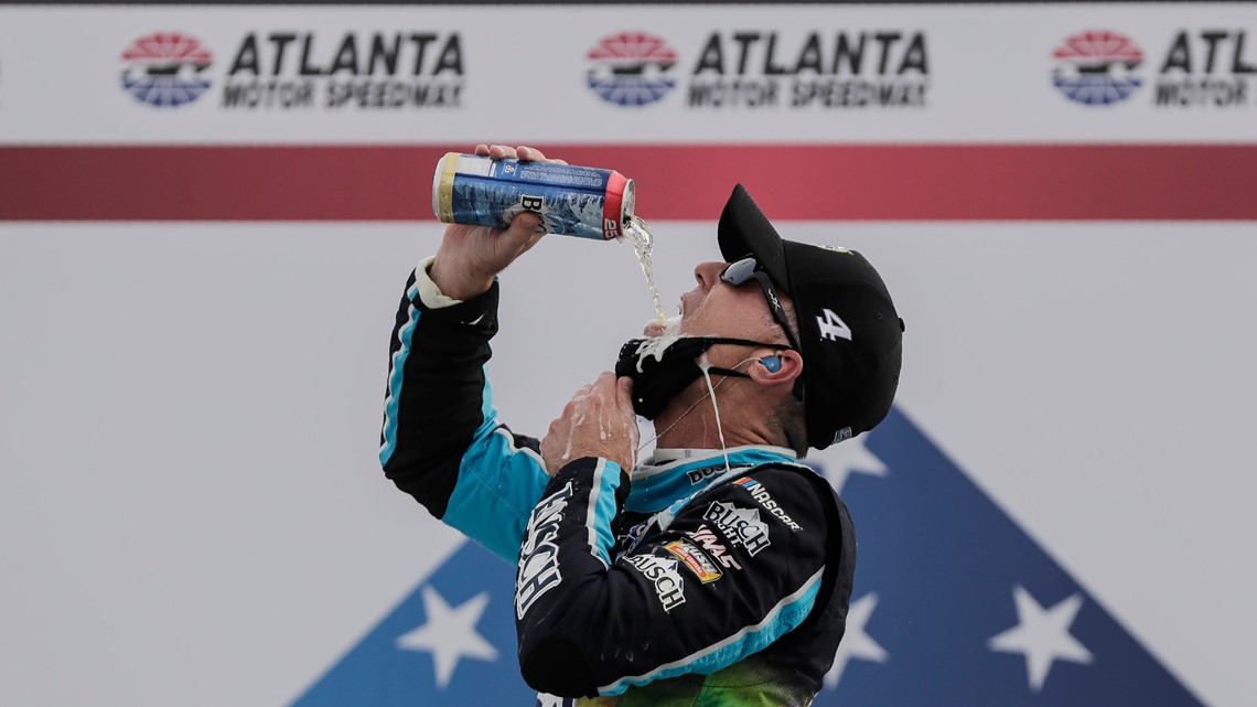 Kevin Harvick wins at Atlanta Motor Speedway for Folds of Honor ...