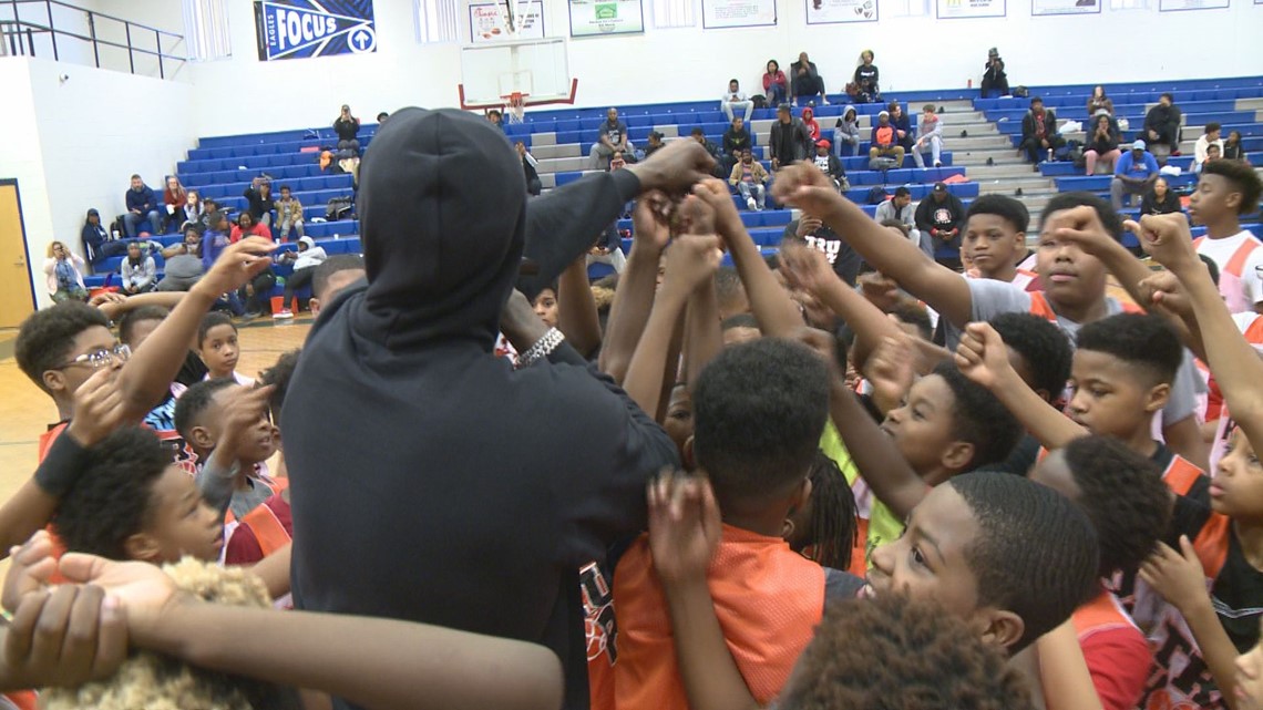 'It's about giving back to the kids' | 2 Chainz hosts annual basketball ...
