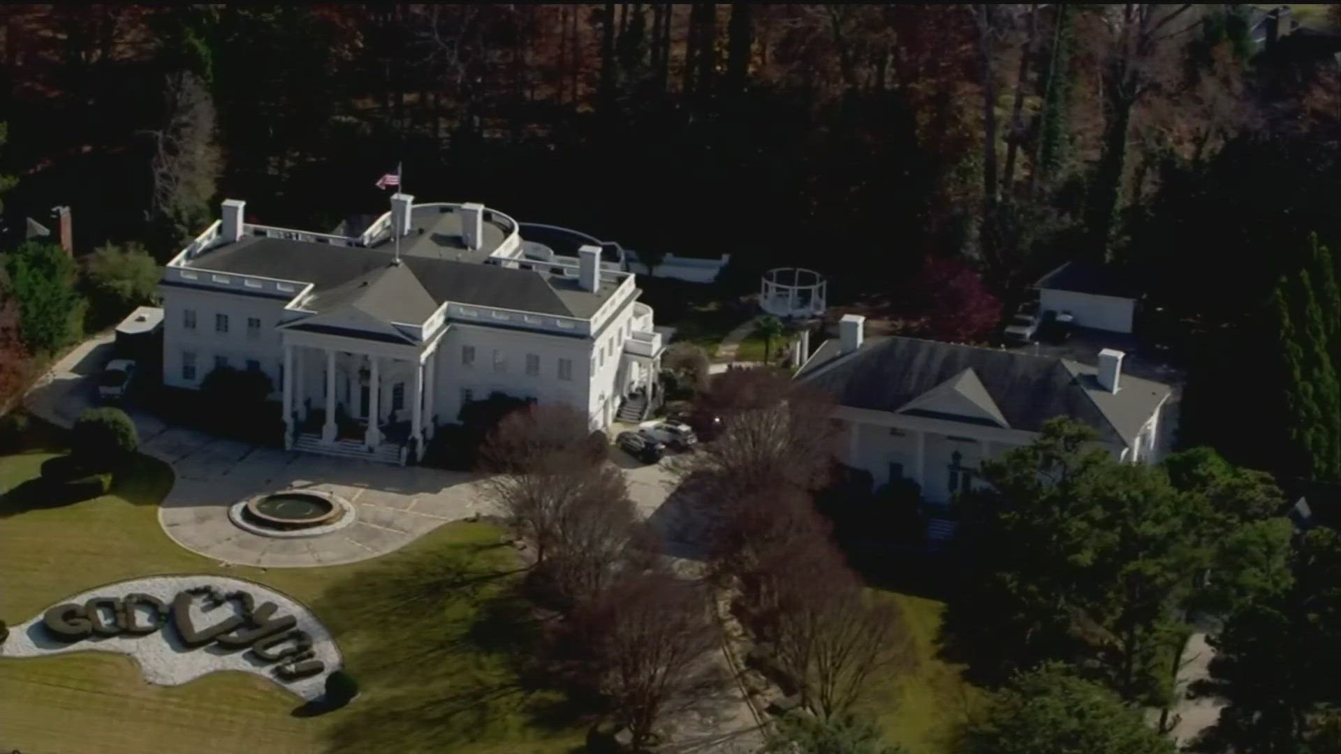 Report: Replica of White House up for sale in metro Atlanta | 11alive.com