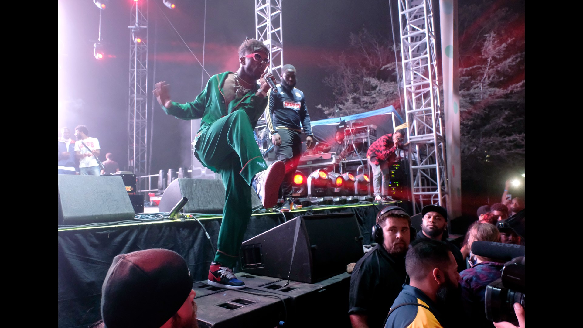 Rapper Lil Uzi Vert arrested on traffic charges, fleeing police ...