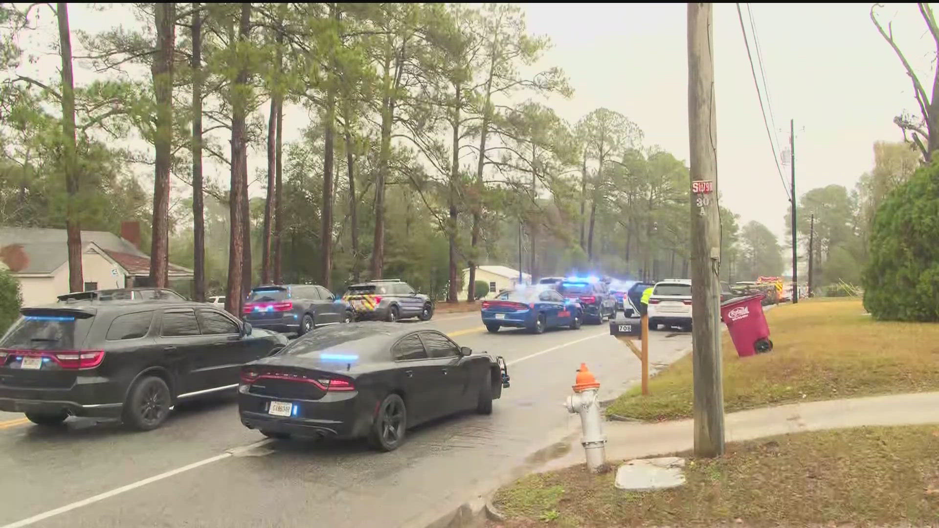 Two officers shot in Tift County while serving warrant, suspect ...