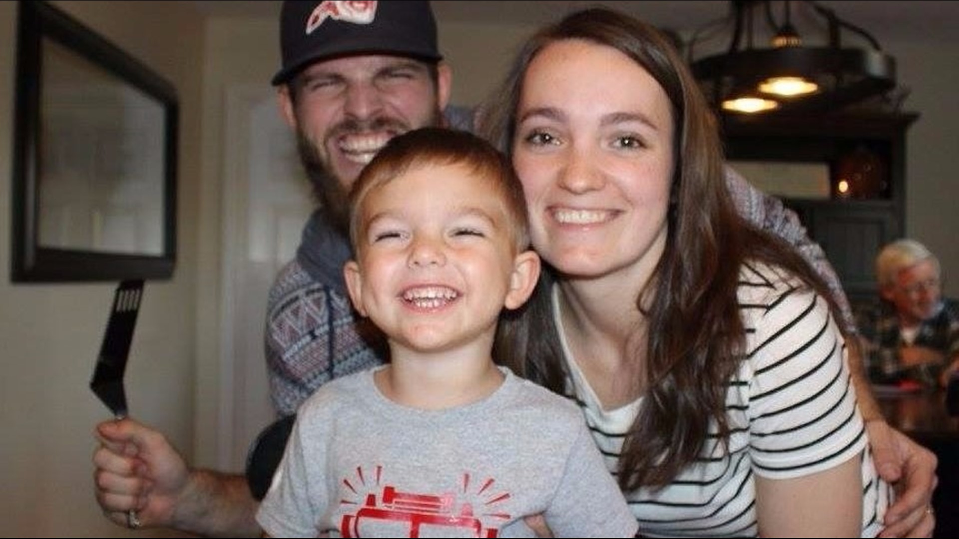 Woman recalls 'shocking' incident involving James Holcomb's daughter ...