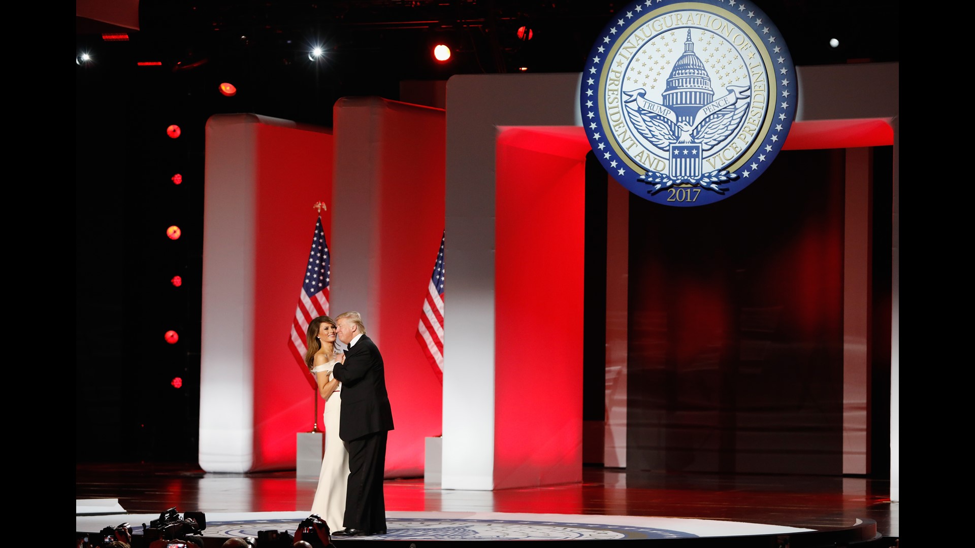 PHOTOS: Scenes from President Trump's inaugural balls | 11alive.com