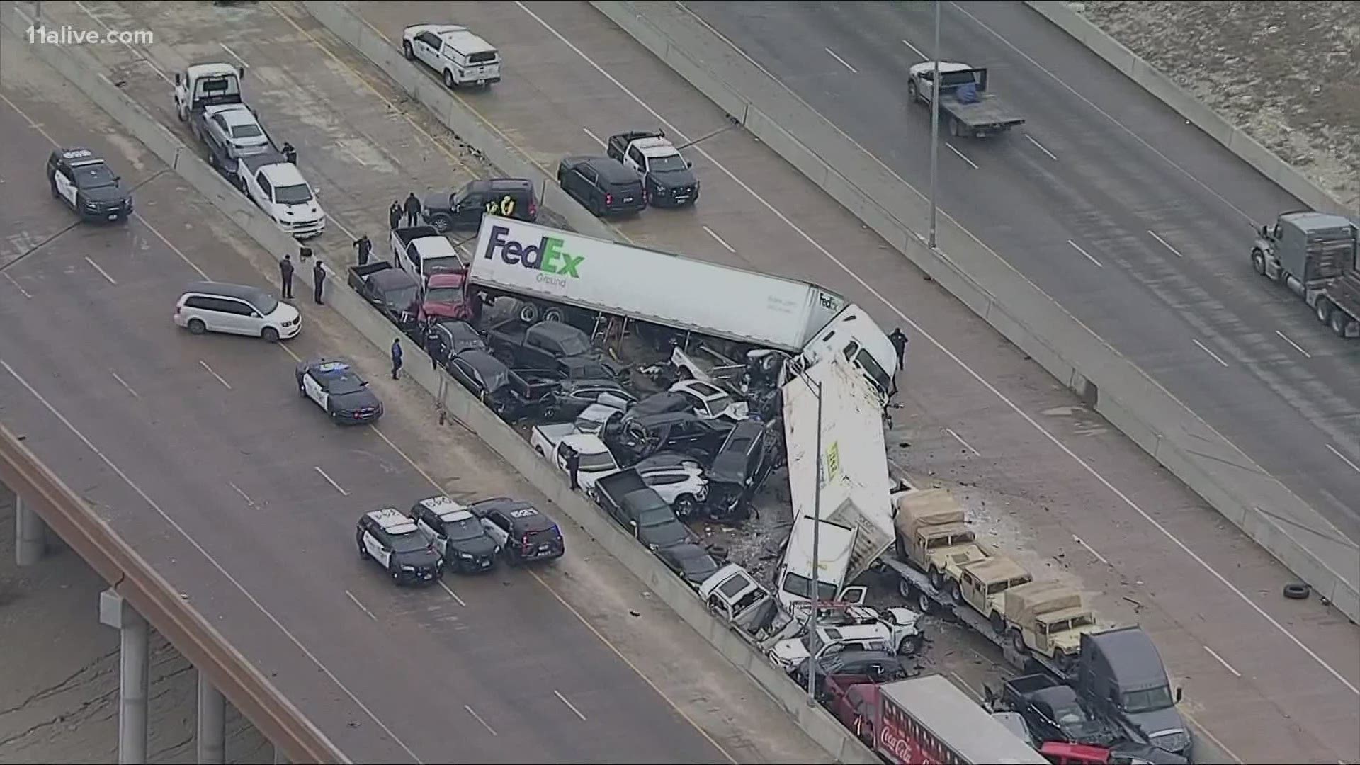 At least 5 killed in 100 vehicle pileup in Fort Worth | 11alive.com