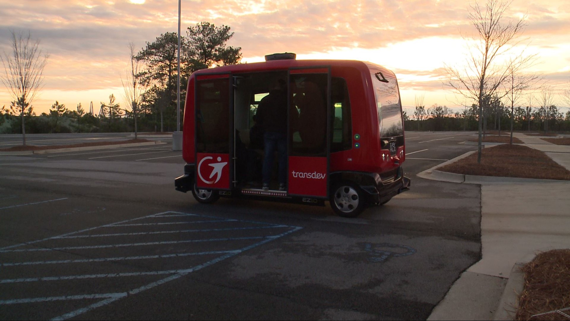 Ride like never before: Commuter Dude test-rides driverless shuttle bus ...