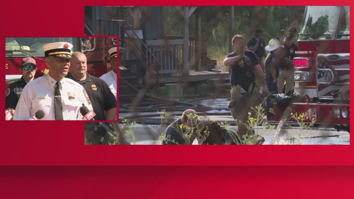 Metro Atlanta mourns firefighter death in warehouse fire | 11alive.com
