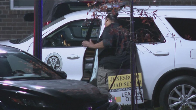 Six Flags Over Georgia Atlanta fights & police shooting | Latest ...