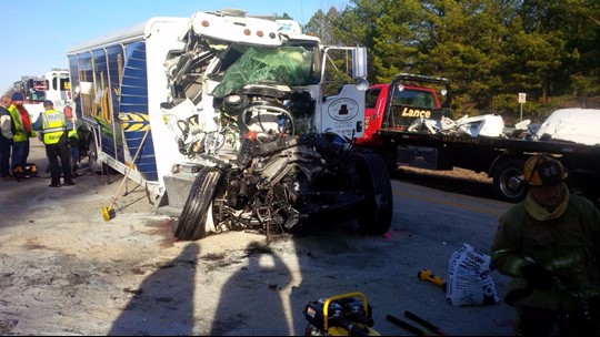 Accident shuts down Hwy 316 | 11alive.com