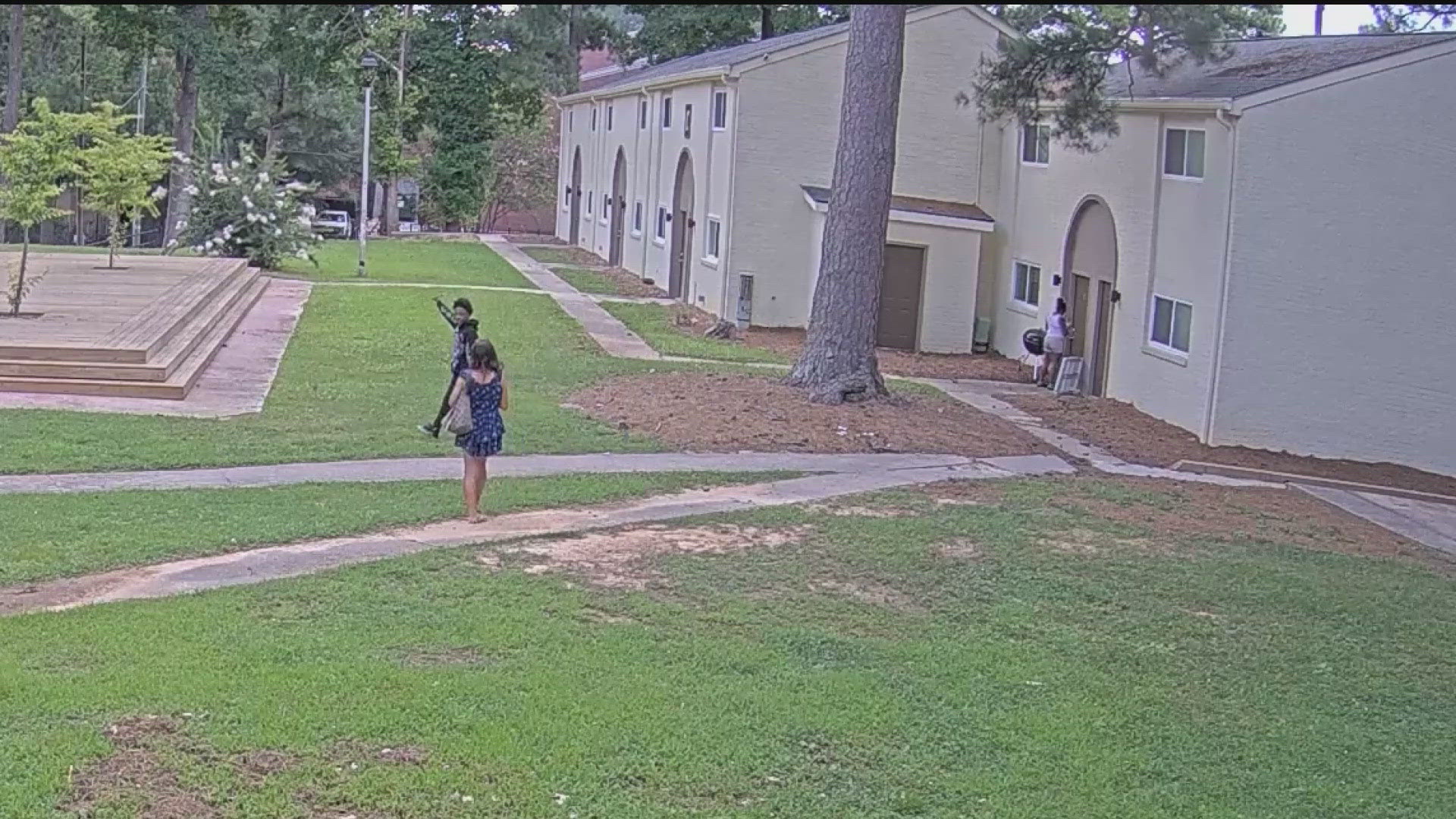Police release new video of armed robbery suspect in Atlanta who lured ...