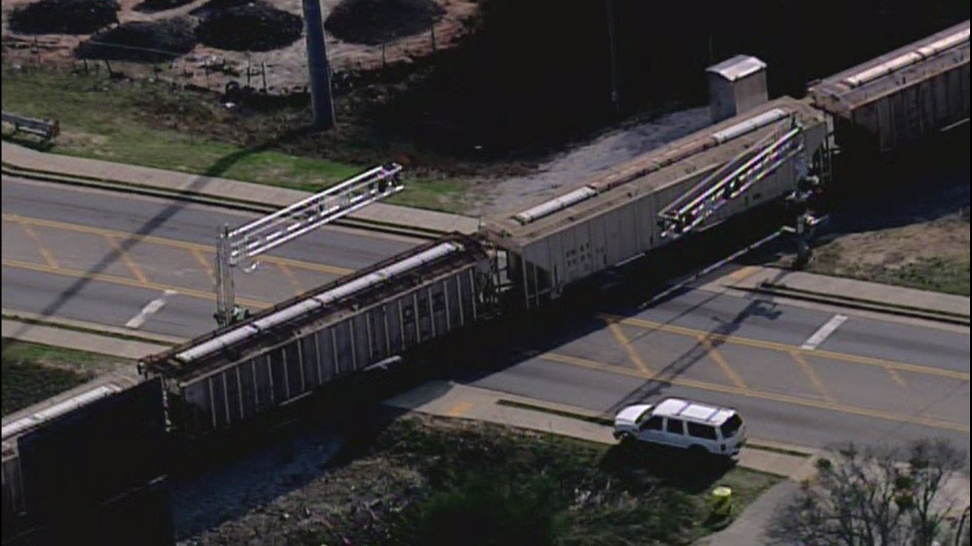 Teen to 911: I just got hit by a train | 11alive.com