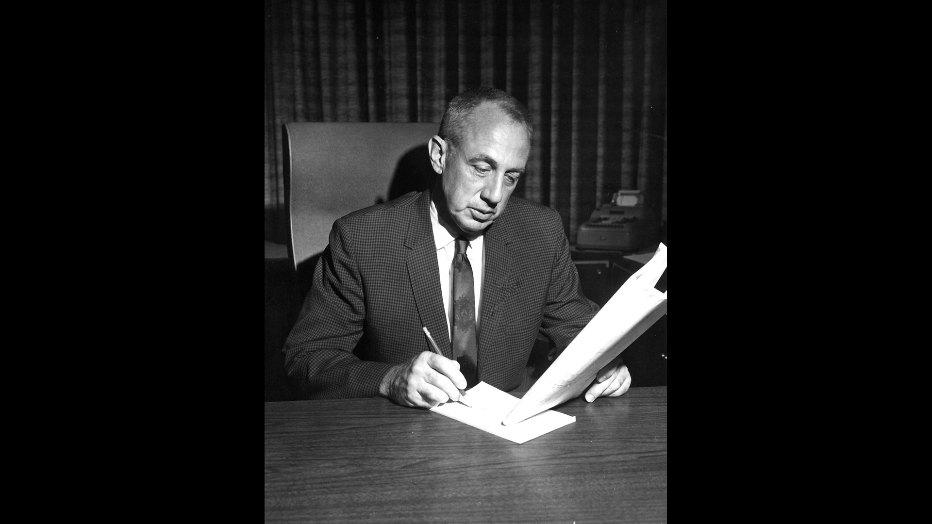 Waffle House Co-Founder Tom Forkner dies at 98 | 11alive.com