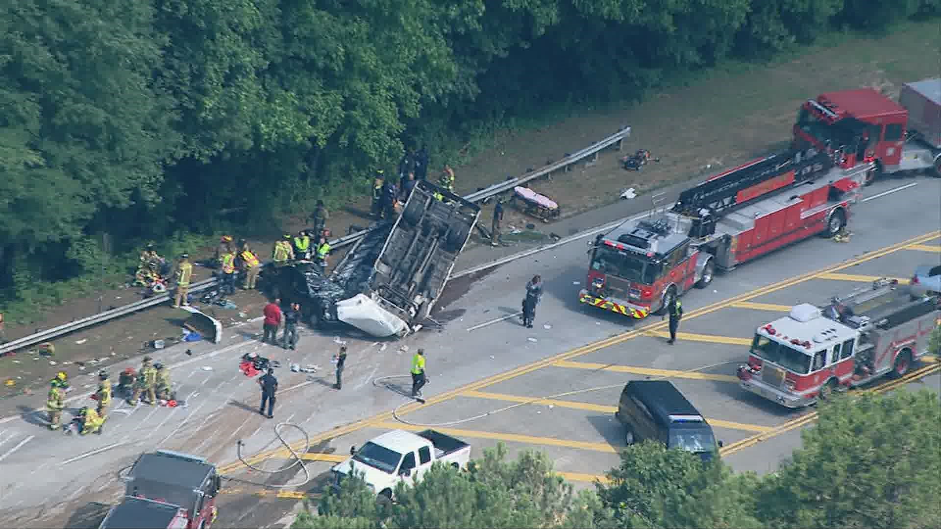 911 calls reveal horrific eyewitness account of deadly church bus crash ...