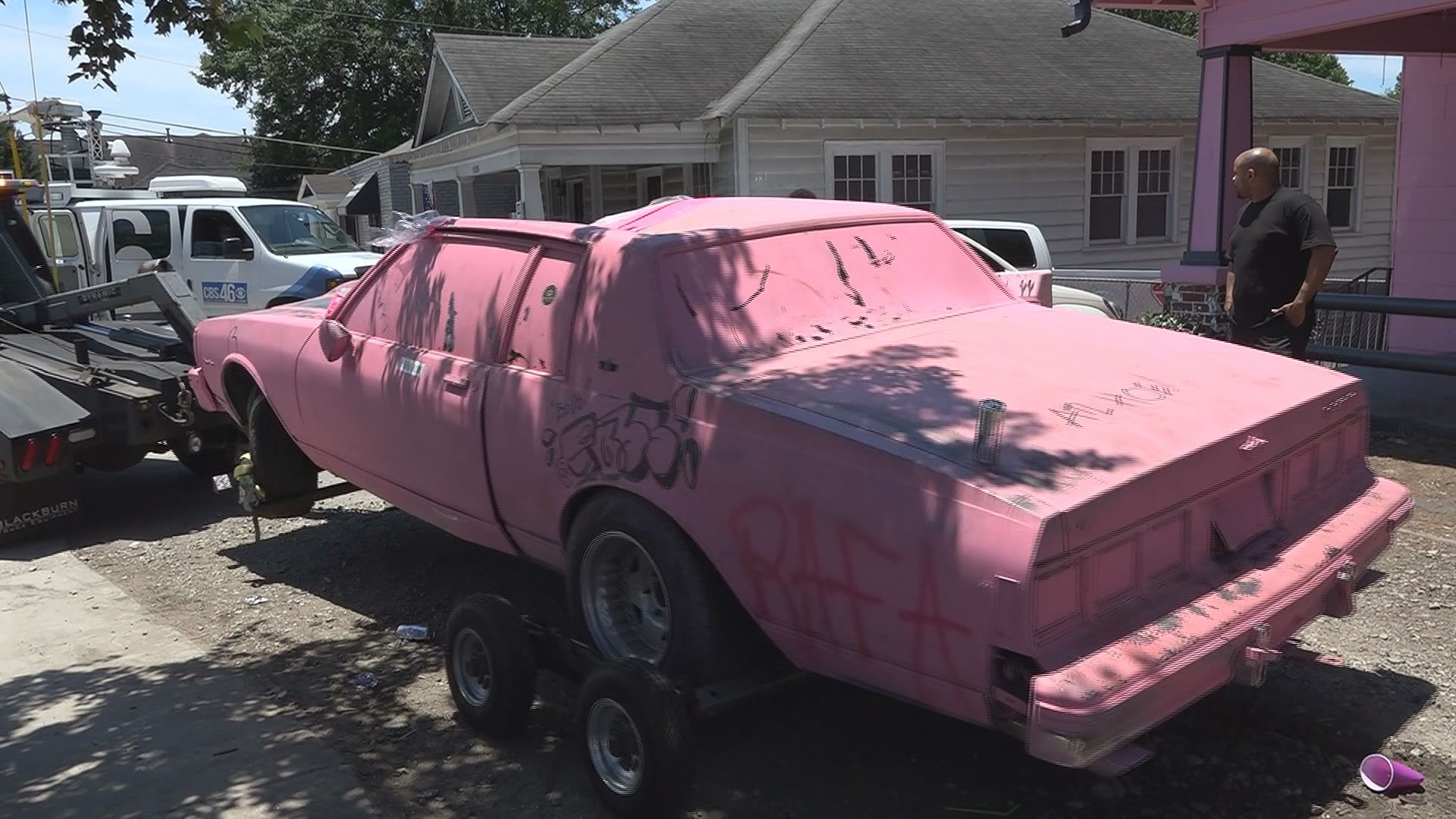 The Pink Trap House is back with a holiday twist | 11alive.com