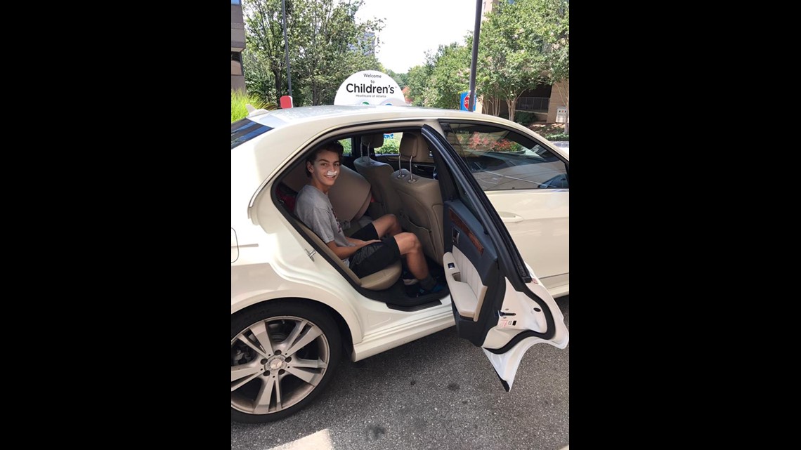 Former Braves player's son Jason Lockhart out of hospital, headed home ...