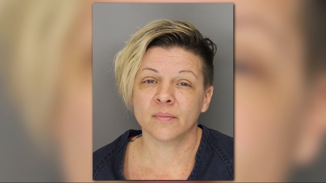 Warrants Woman Accused Of Impersonating Officer To Score Discounted