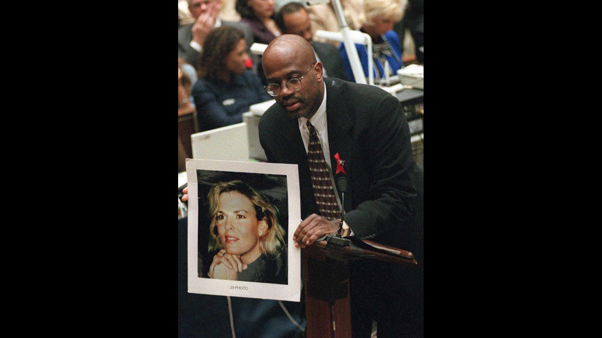 PHOTOS: O.J. Simpson's 1995 murder trial | 11alive.com