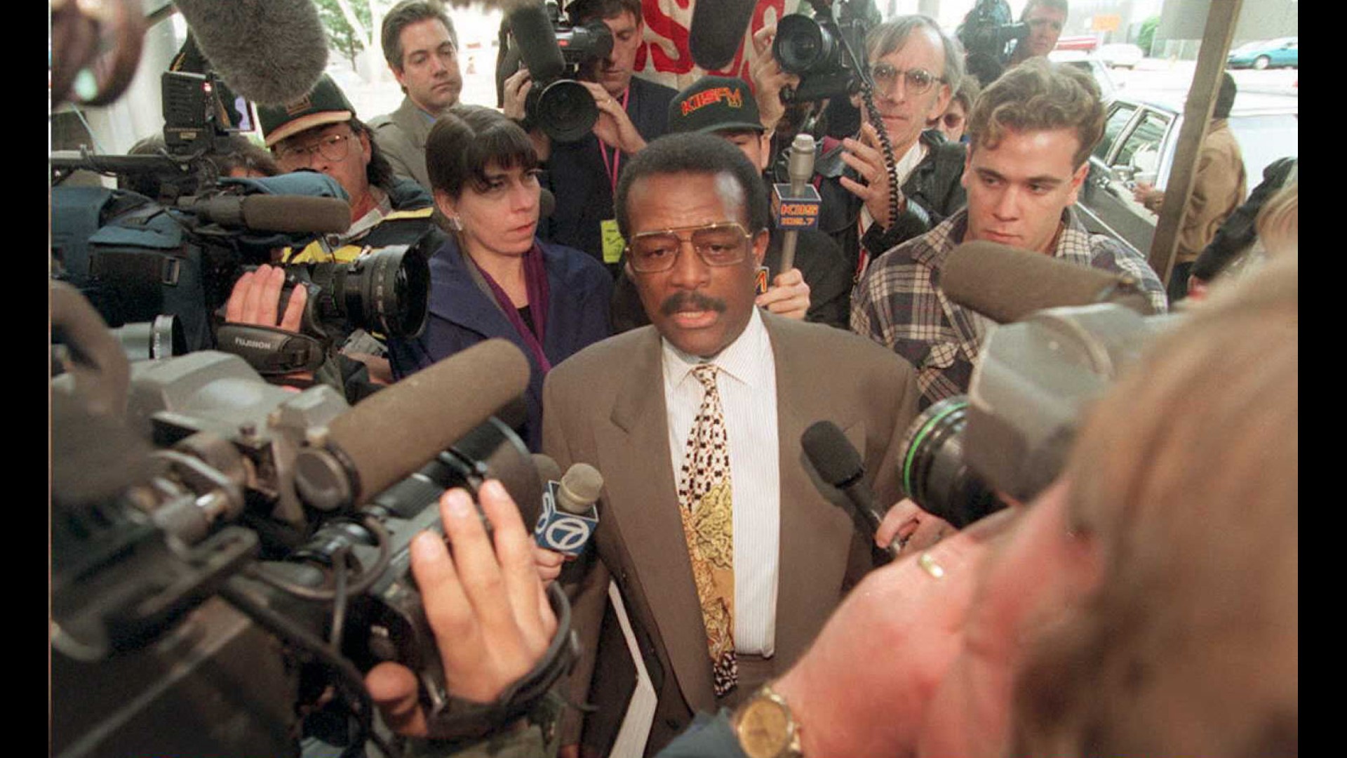 PHOTOS: O.J. Simpson's 1995 murder trial | 11alive.com