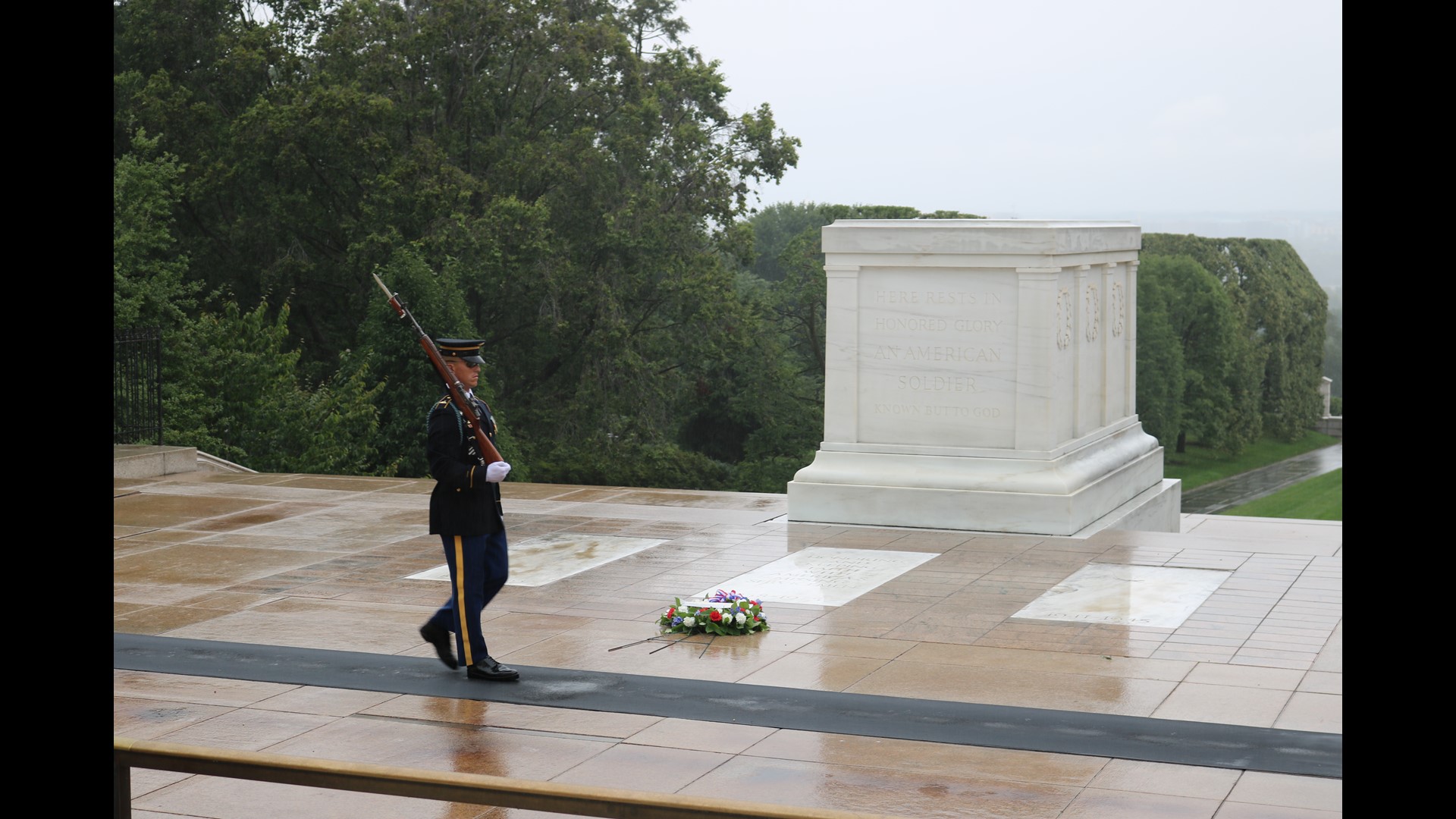PHOTOS: Tomb of the Unknown Soldier guards keep watch in rain | 11alive.com