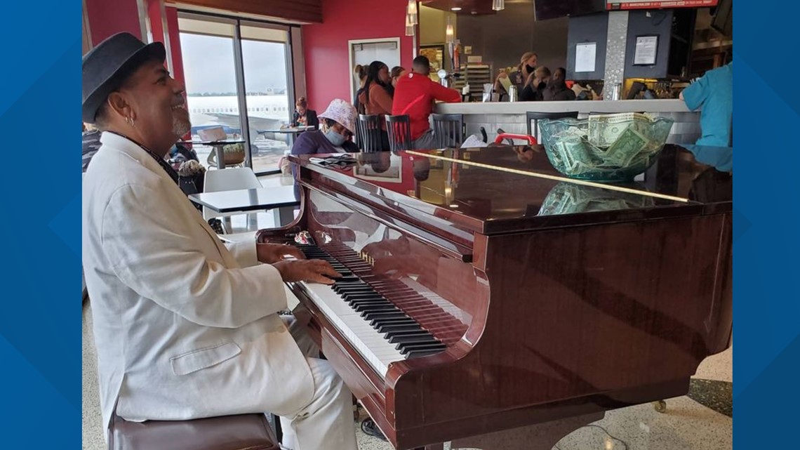 Piano player at Atlanta airport gets $60,000 from strangers | 11alive.com
