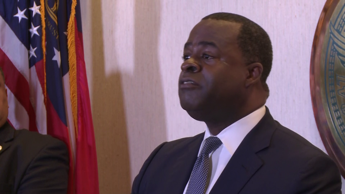 Brutal war of words erupt between Mayor Reed, Ceasar Mitchell | 11alive.com