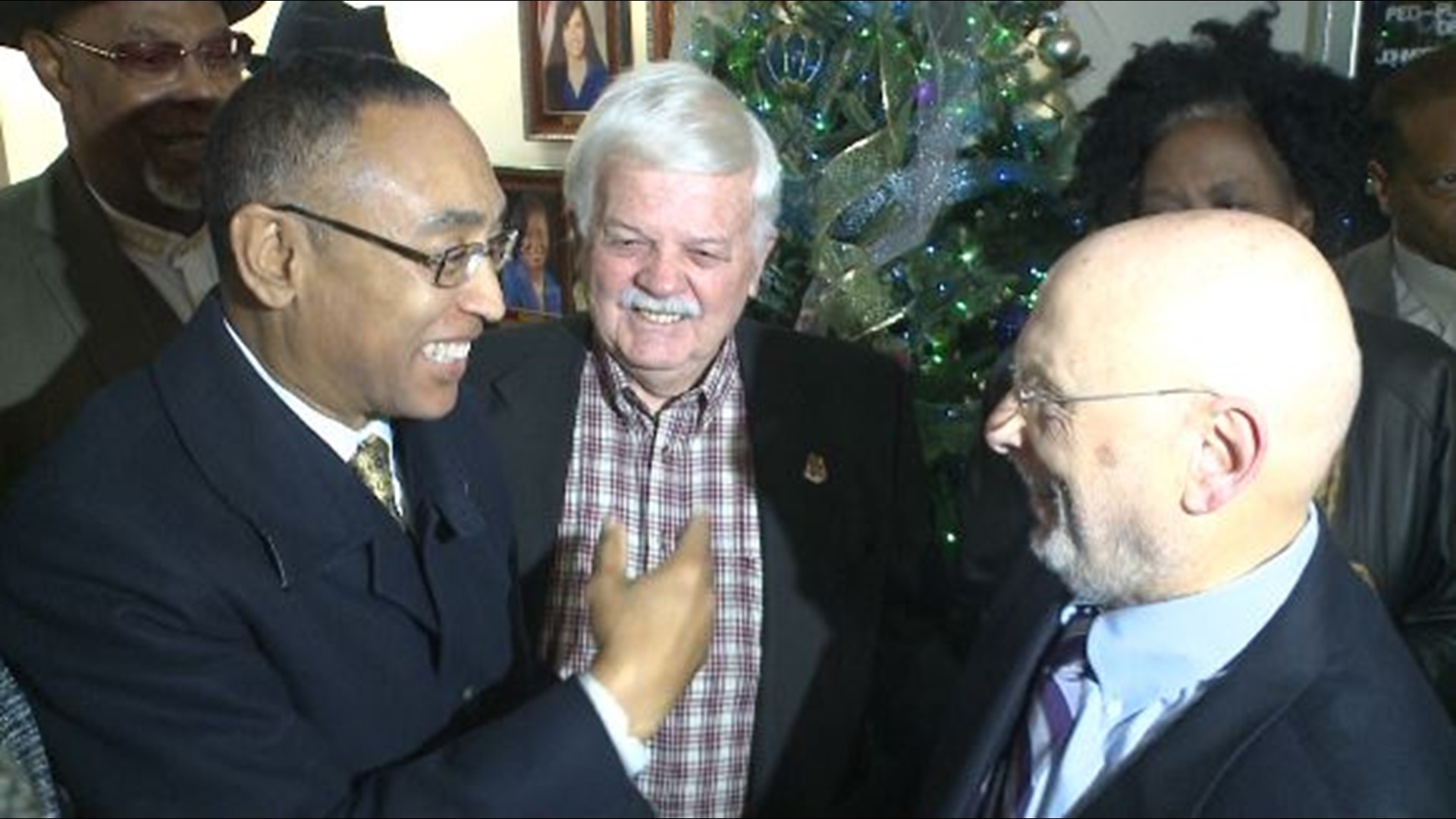 Burrell Ellis returns to work as DeKalb Co. CEO | 11alive.com