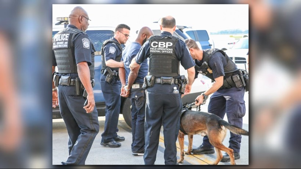 PHOTOS: Man arrested at Atlanta airport on murder charges | 11alive.com