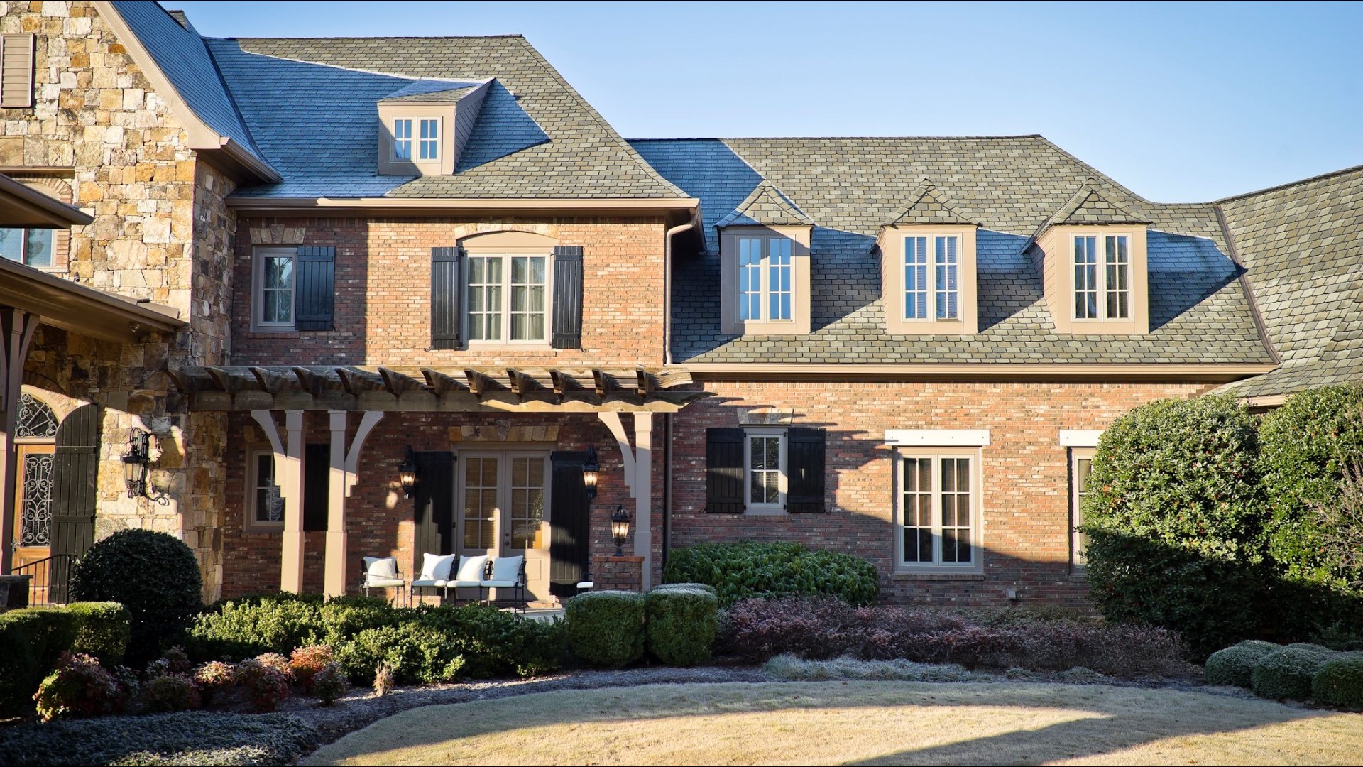 Former Braves great John Smoltz's Milton mansion can be yours for under ...