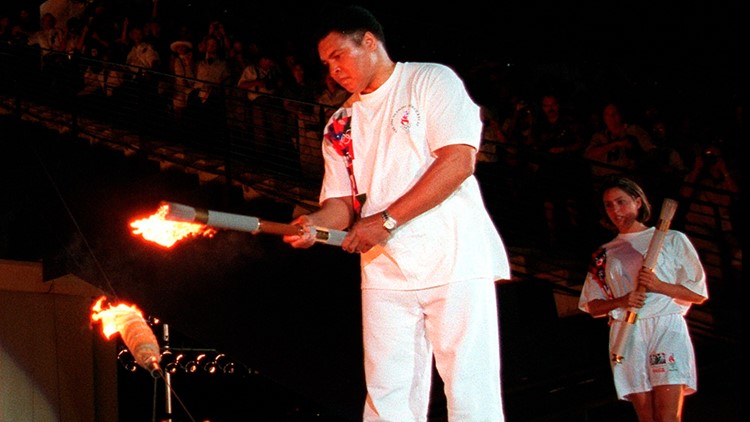 Muhammad Ali lit the Olympic torch 25 years ago in Atlanta | 11alive.com