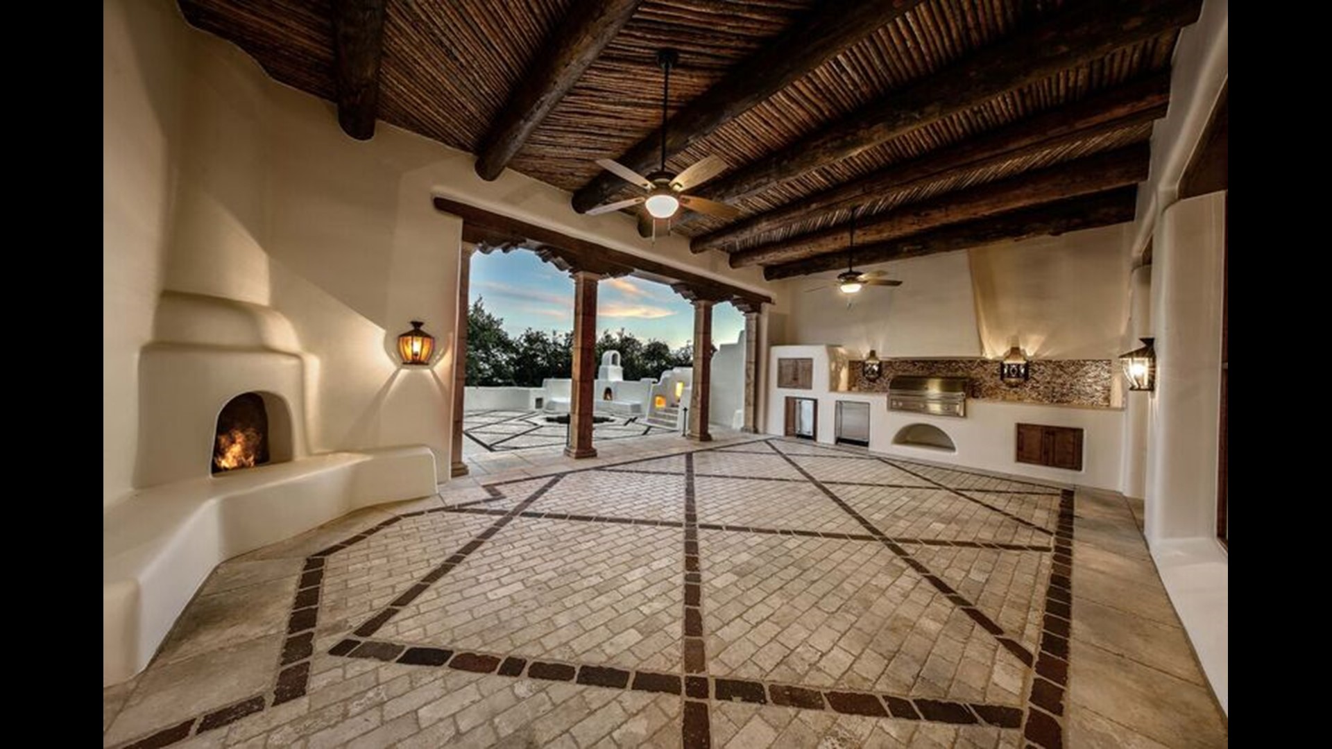 PHOTOS: Inside George Strait's Dominion luxury home | 11alive.com