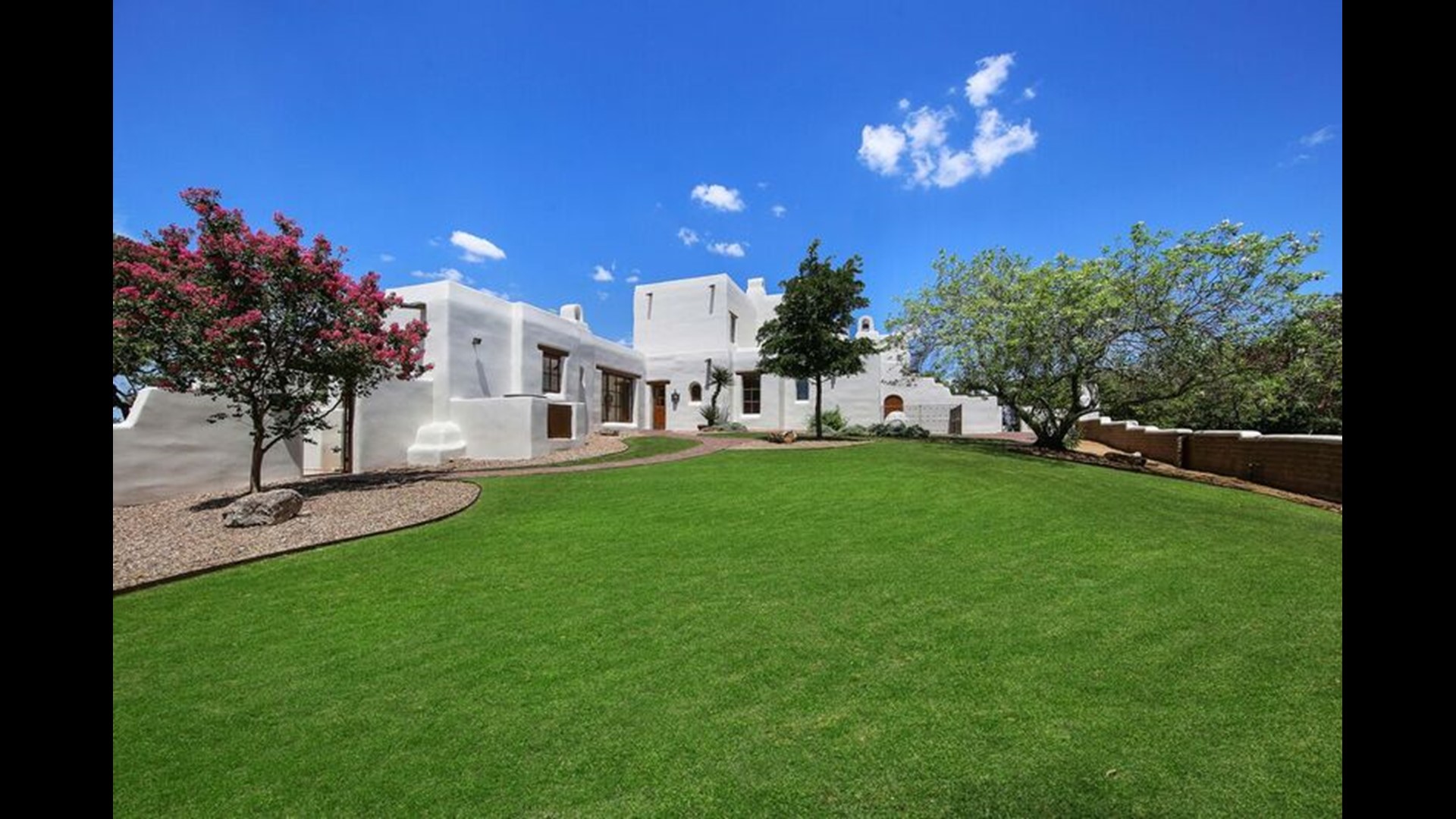 PHOTOS: Inside George Strait's Dominion luxury home | 11alive.com