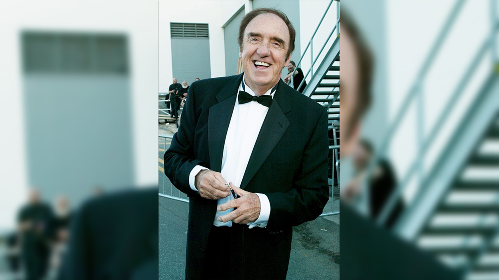 Bob Carter, father of Nick and Aaron Carter, dies at 65 | 11alive.com