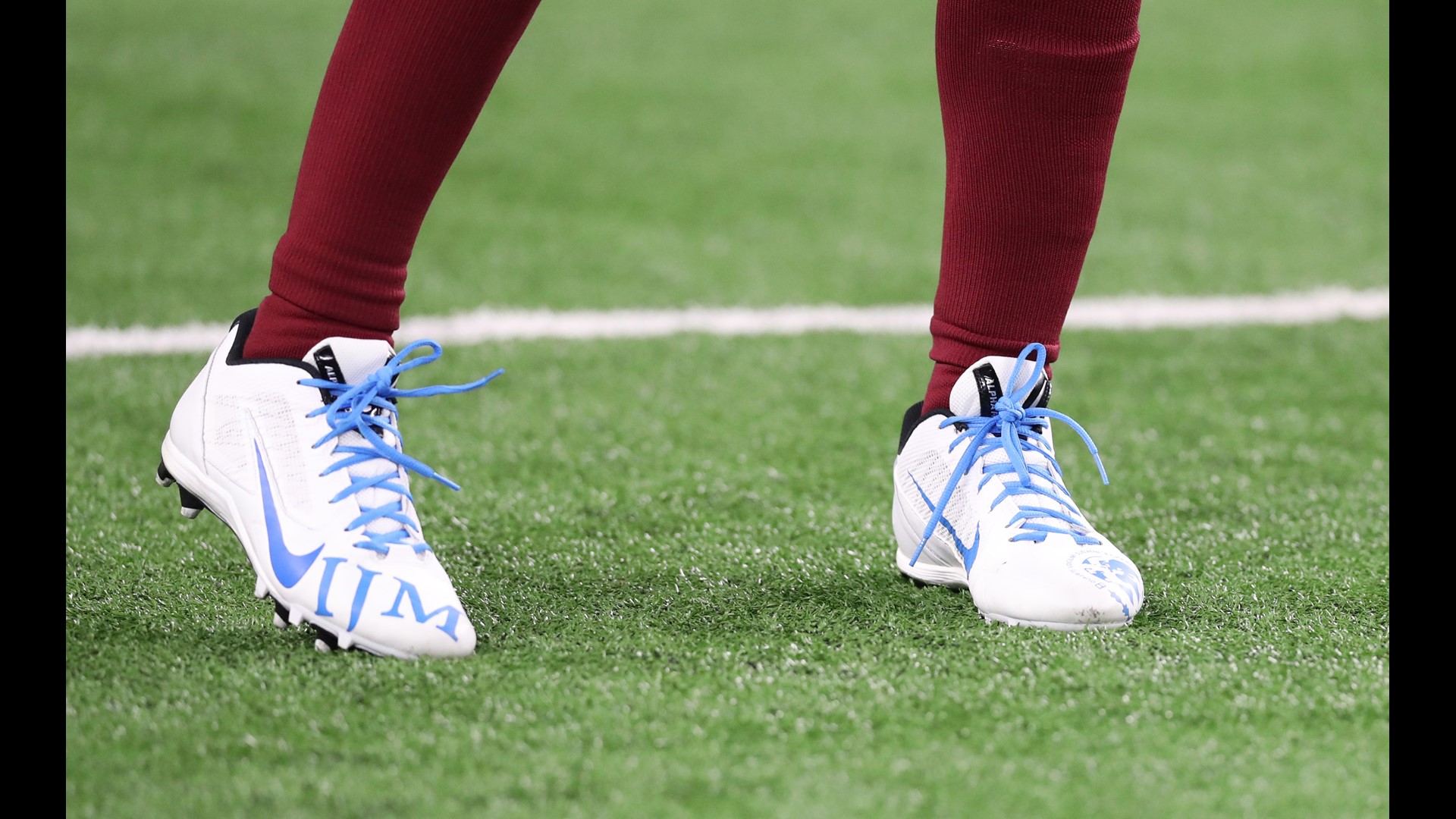GALLERY: NFL players wear cleats for a cause | 11alive.com