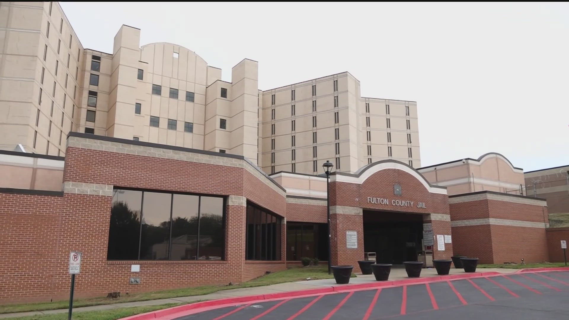 Commissioner demands emergency funds after report calls Fulton County ...