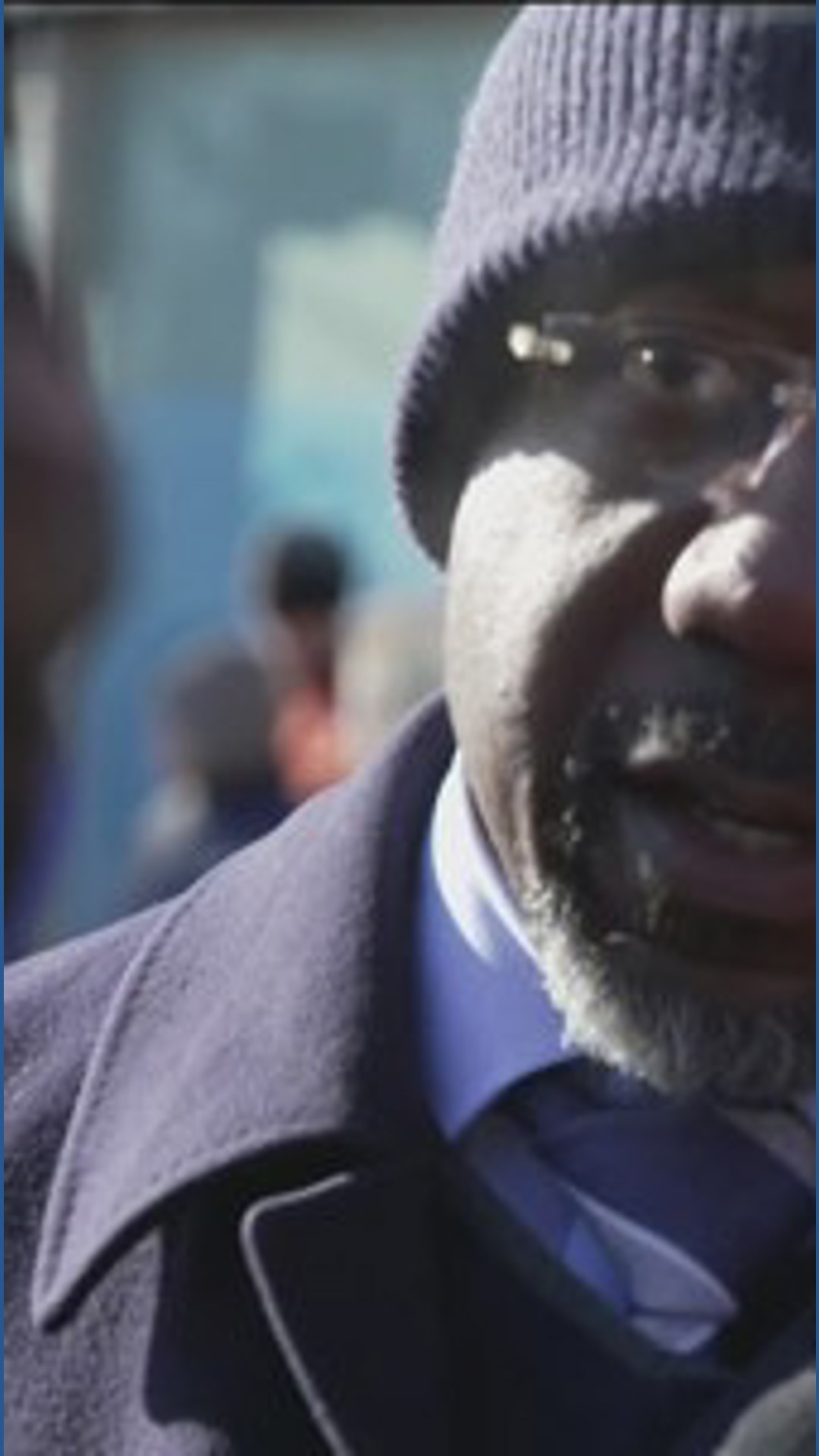 Sen. Warnock visits memorial site for Alex Pretti in Minneapolis ...