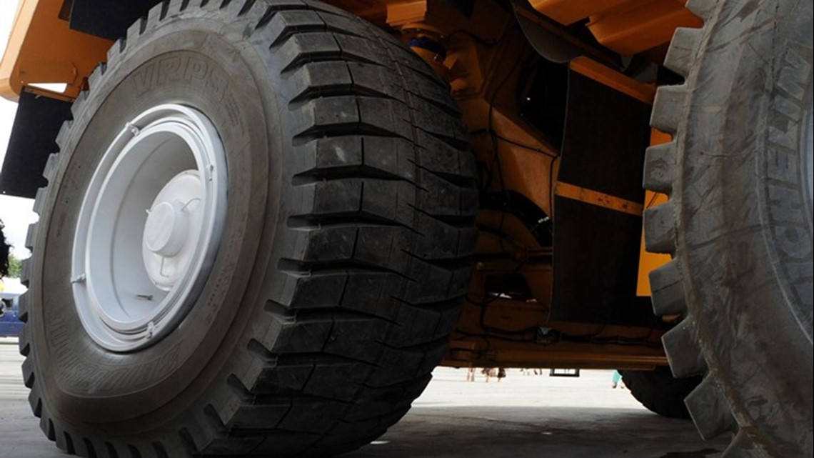 Giant 'Mega Load' truck headed through parts of Georgia Tuesday night ...