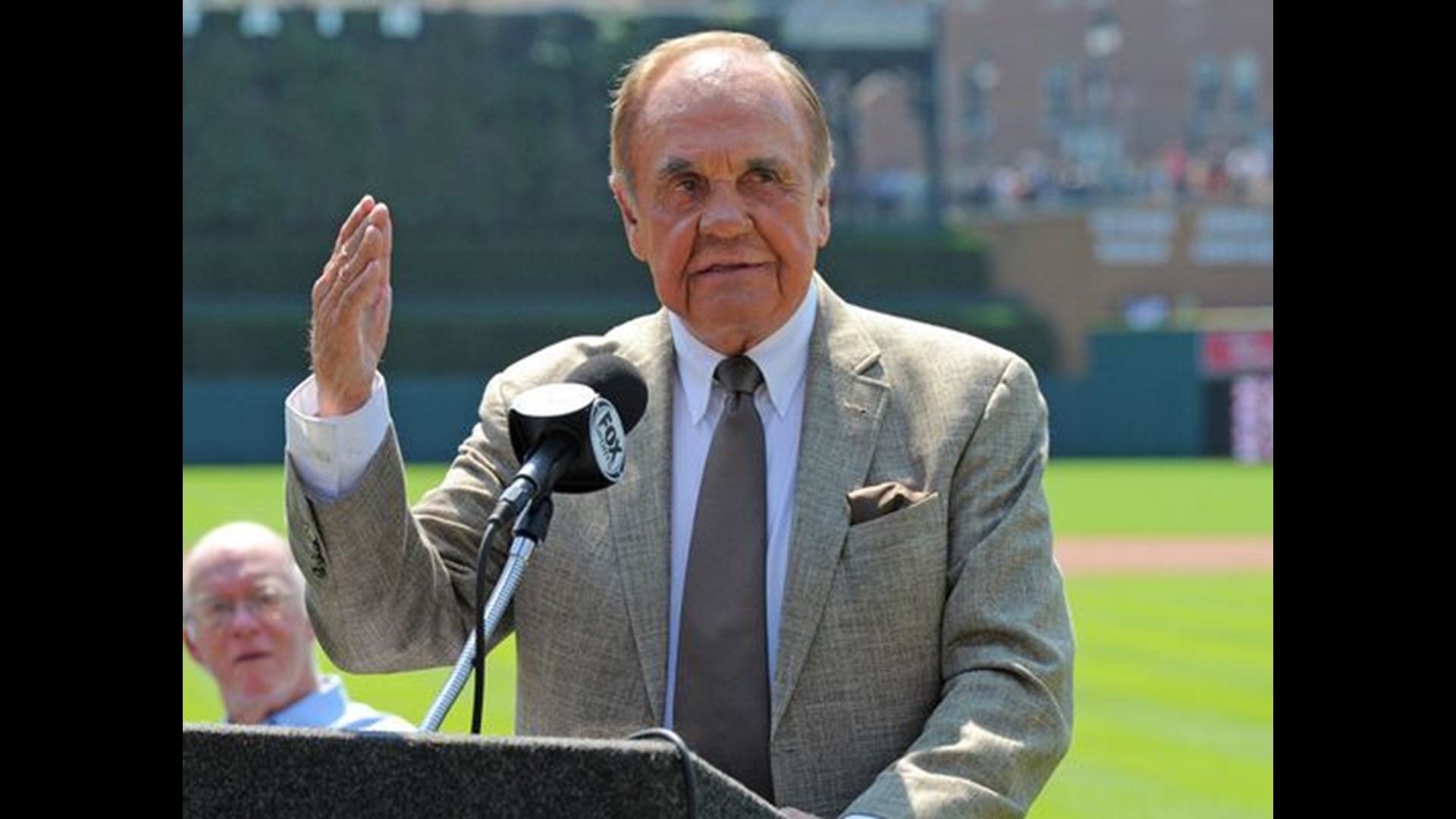 Bob Carter, father of Nick and Aaron Carter, dies at 65 | 11alive.com