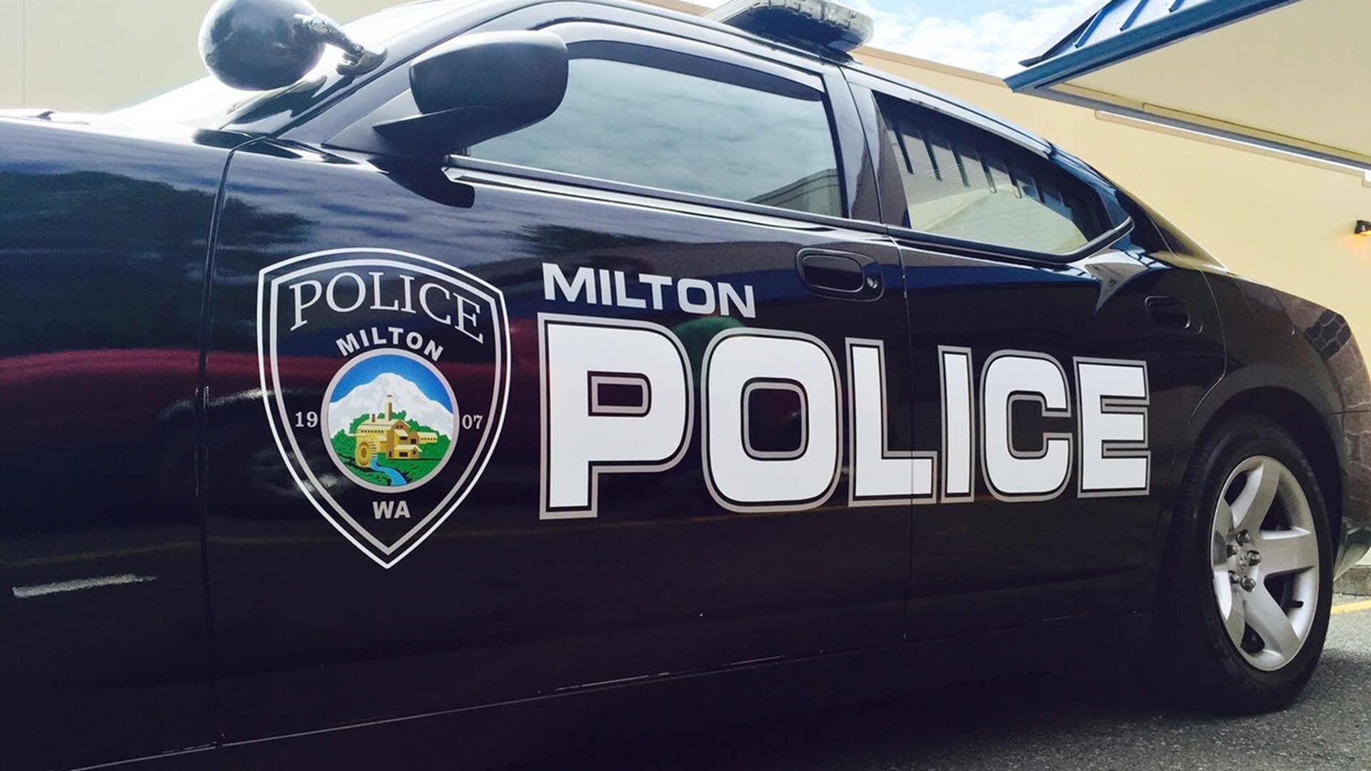 Police: 3 cars stolen in Milton, vandals enter a number of other ...