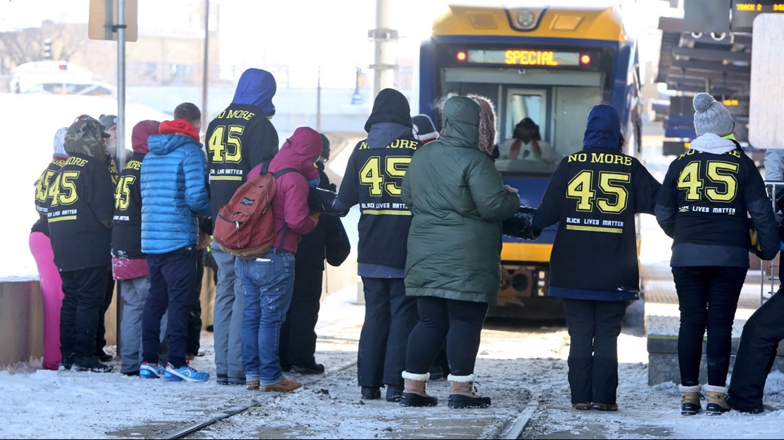 Protesters block light rail ahead of Super Bowl | 11alive.com