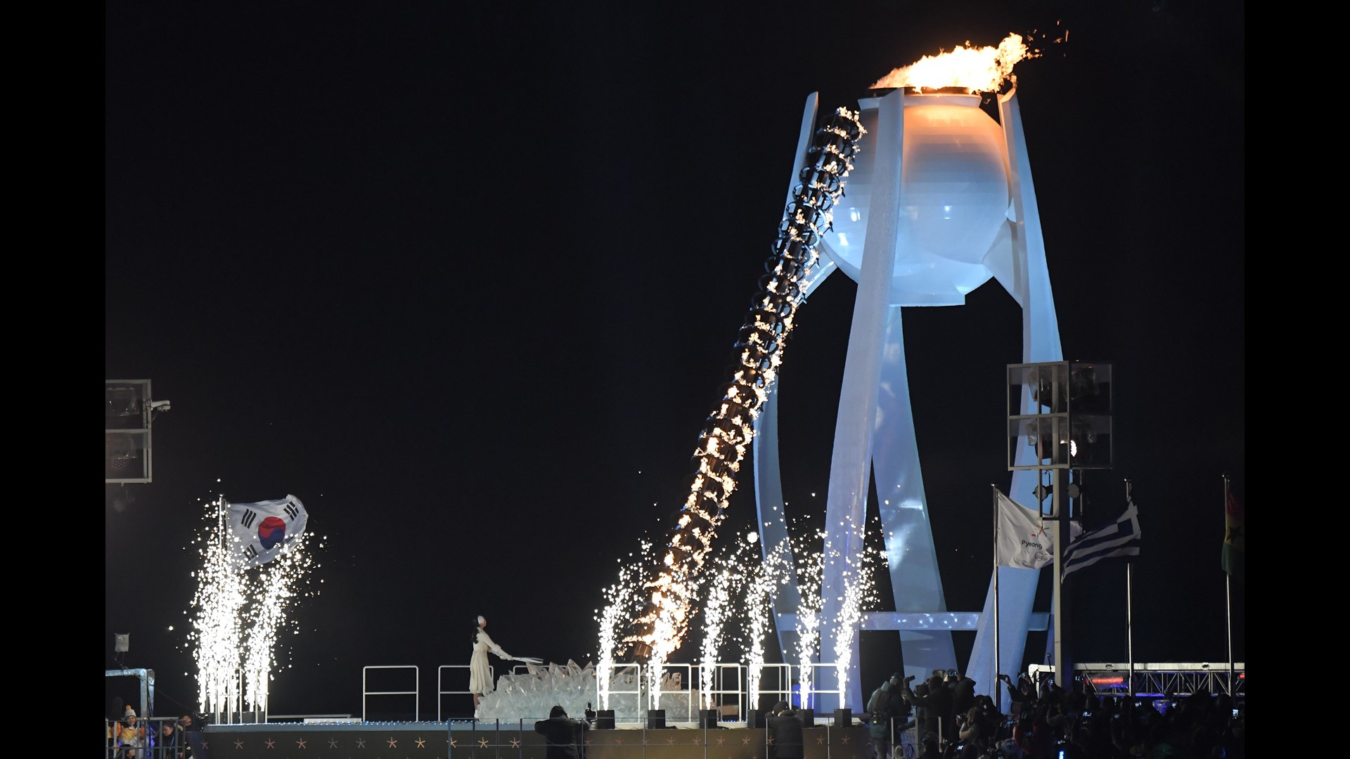 The hidden symbols on PyeongChang's Olympic torch | 11alive.com