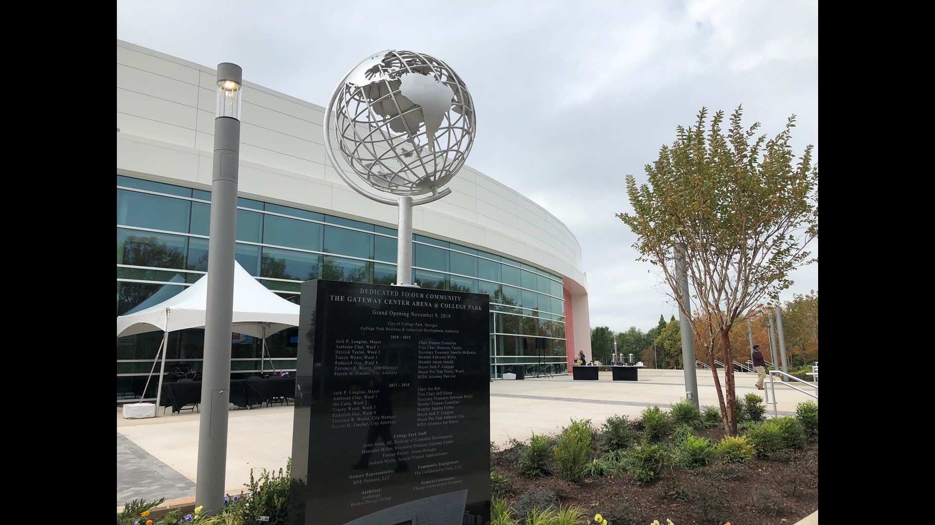 Long-awaited Gateway Center Arena opens in College Park | 11alive.com