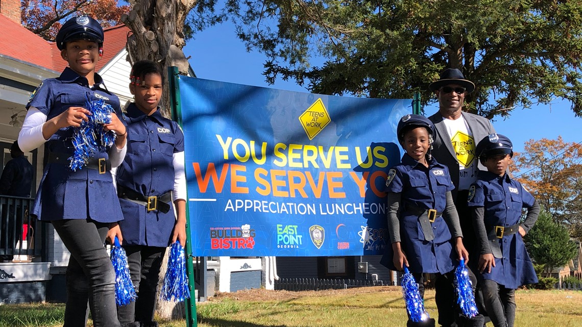 Teen group shows appreciation for East Point Police this Thanksgiving ...
