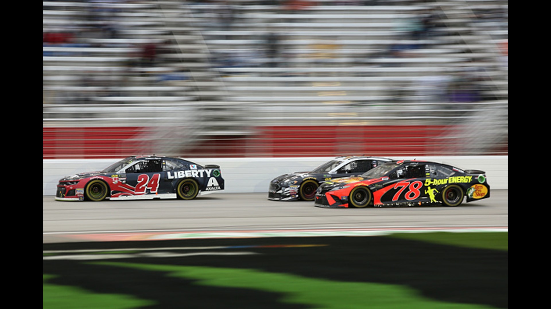 Photos: Folds of Honor 500 race at Atlanta Motor Speedway | 11alive.com