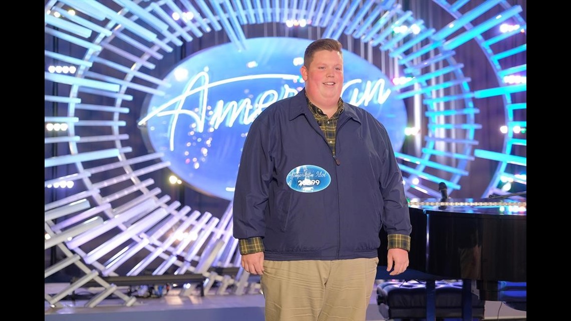 What did Noah Davis mean when he said ''Wig'' on American Idol ...