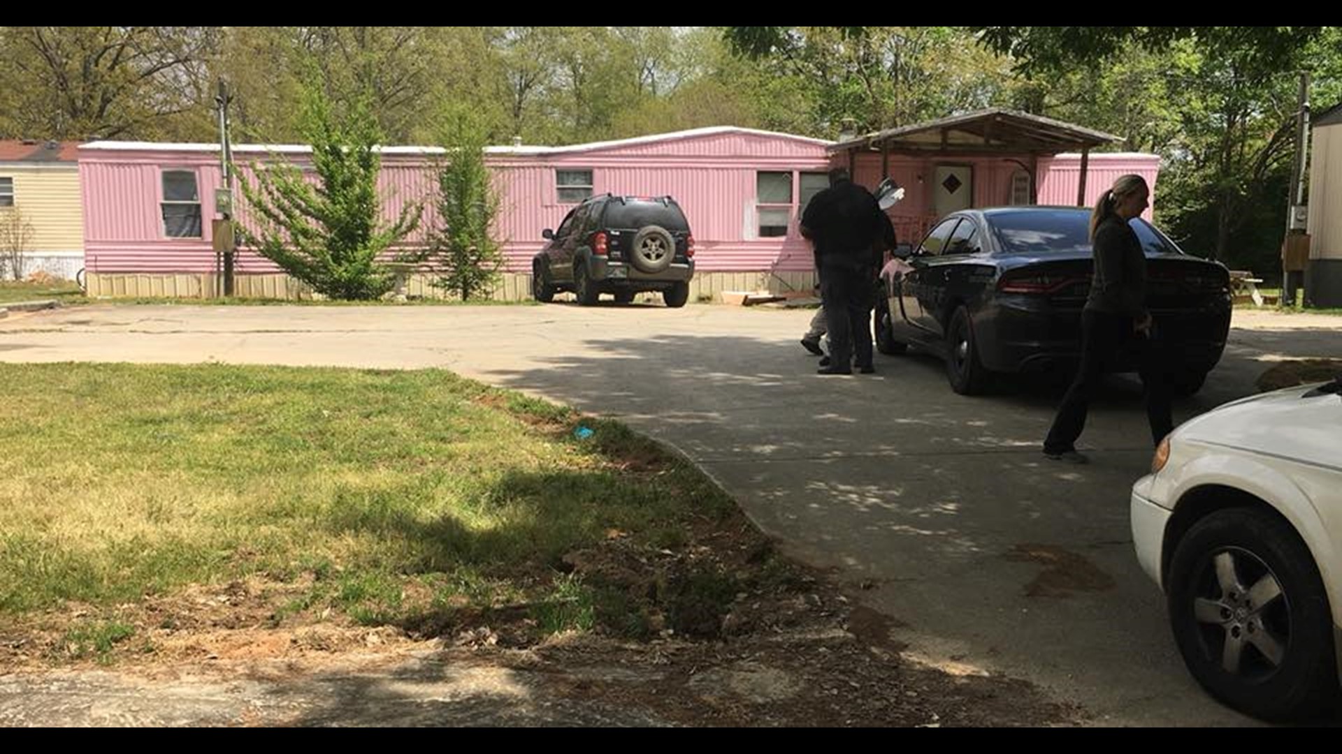 Authorities identify teen charged with murder of girlfriend | 11alive.com