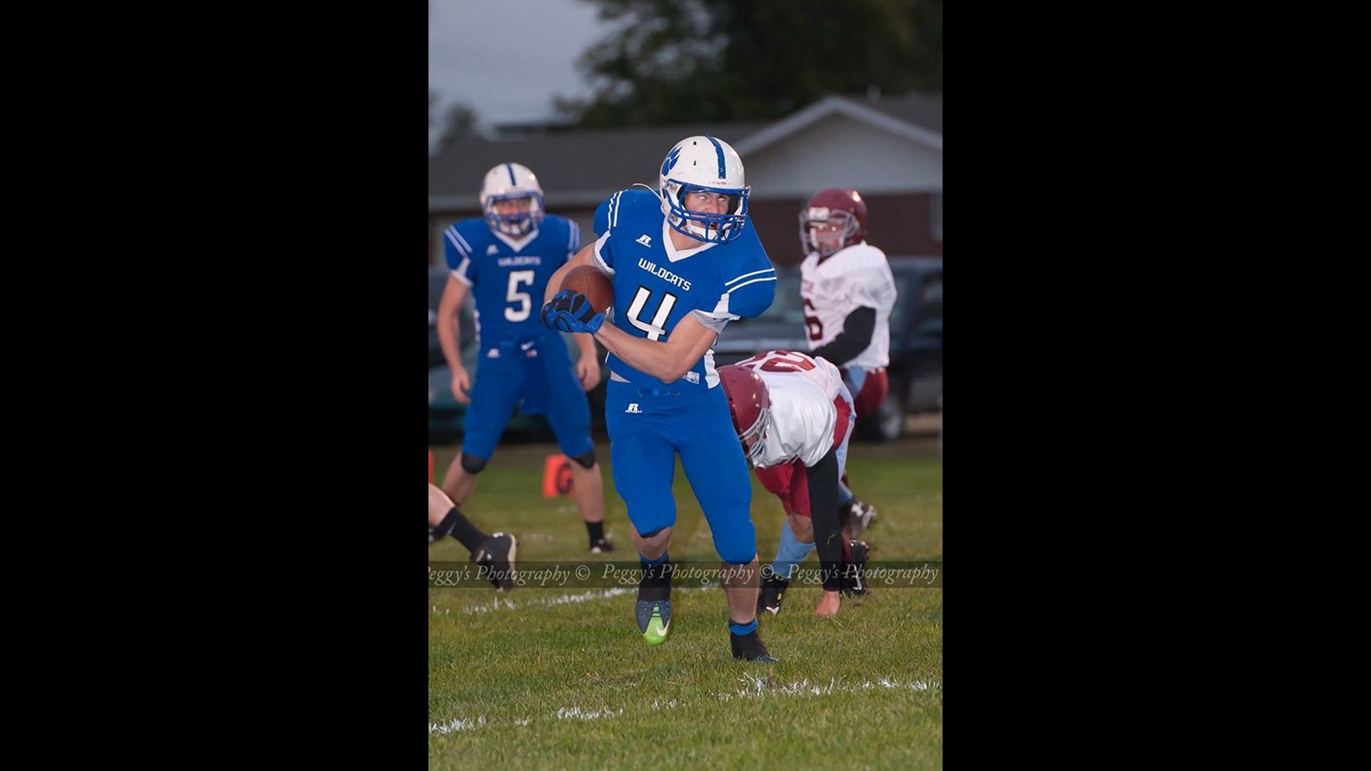 High school football player who collapsed at game dies | 11alive.com