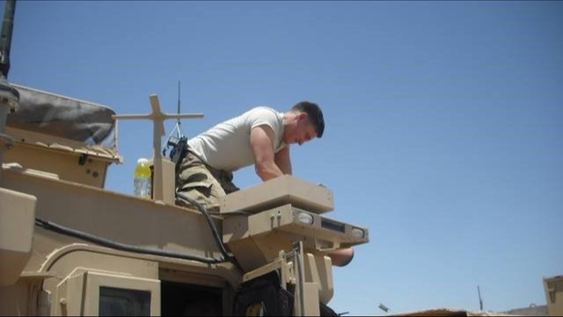 Blurred Justice: 'Hero' arrested after disarming gunman | 11alive.com