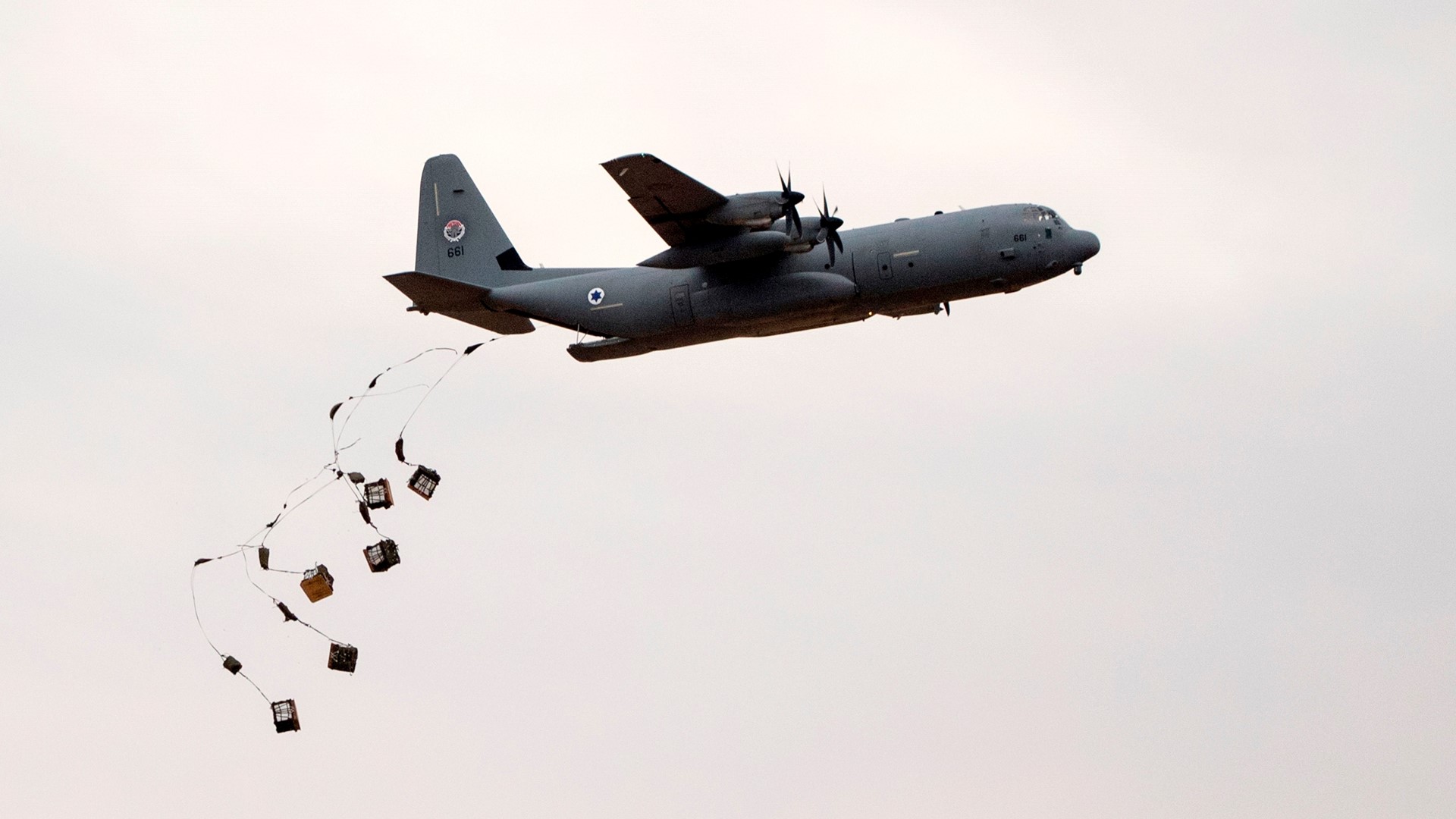 What to know about the C130 Hercules military aircraft | 11alive.com